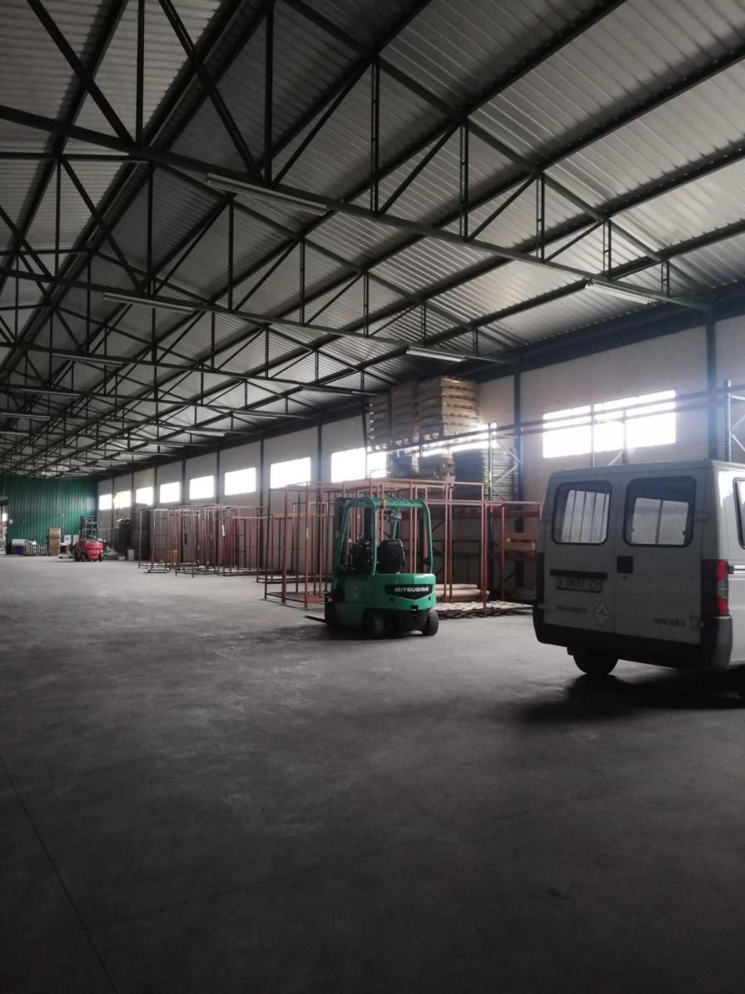 EXCELENTE NAVE ALMACÉN INDUSTRIAL MUY BIEN COMUNICADA BANYERES DE ...